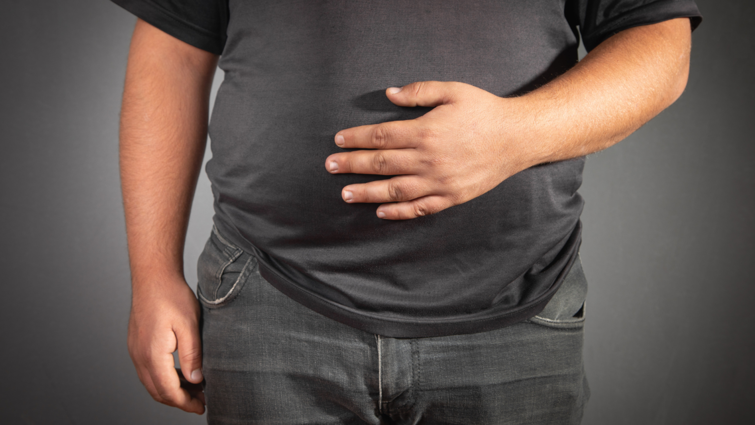 Ascite: causas, tipos, sintomas, diagnostico e manejo