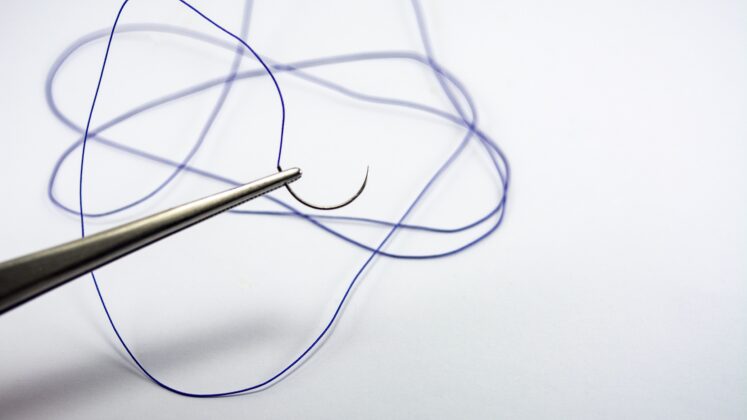 Classificação dos tipos de Fios de Sutura: saiba qual o melhor para sua ...